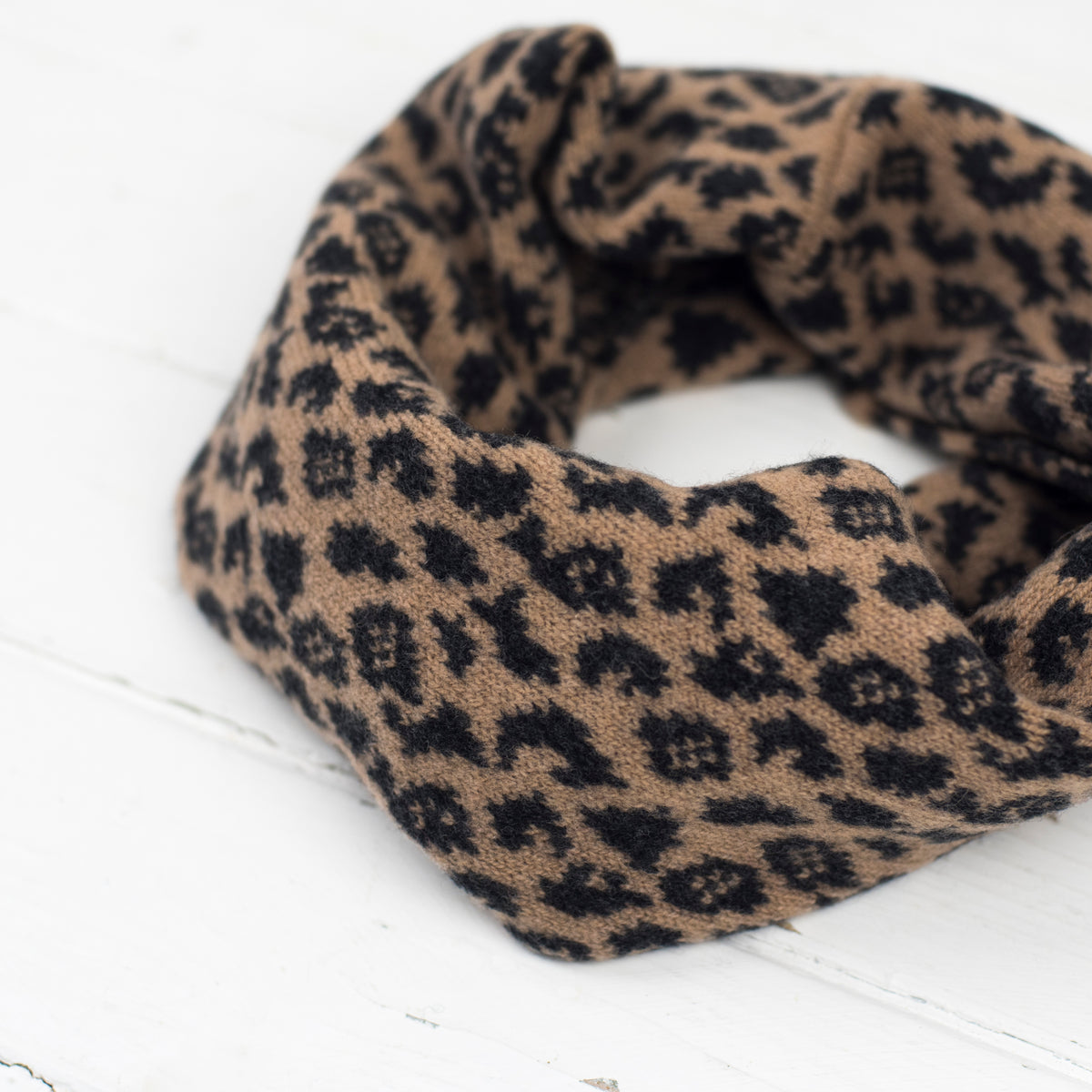 Leopard snood / cowl - camel - Miss Knit Nat
